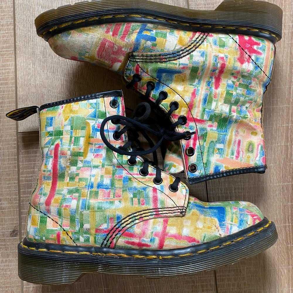 Rare Vintage Dr Martens. Abstract Watercolor Art Boot. - Gem